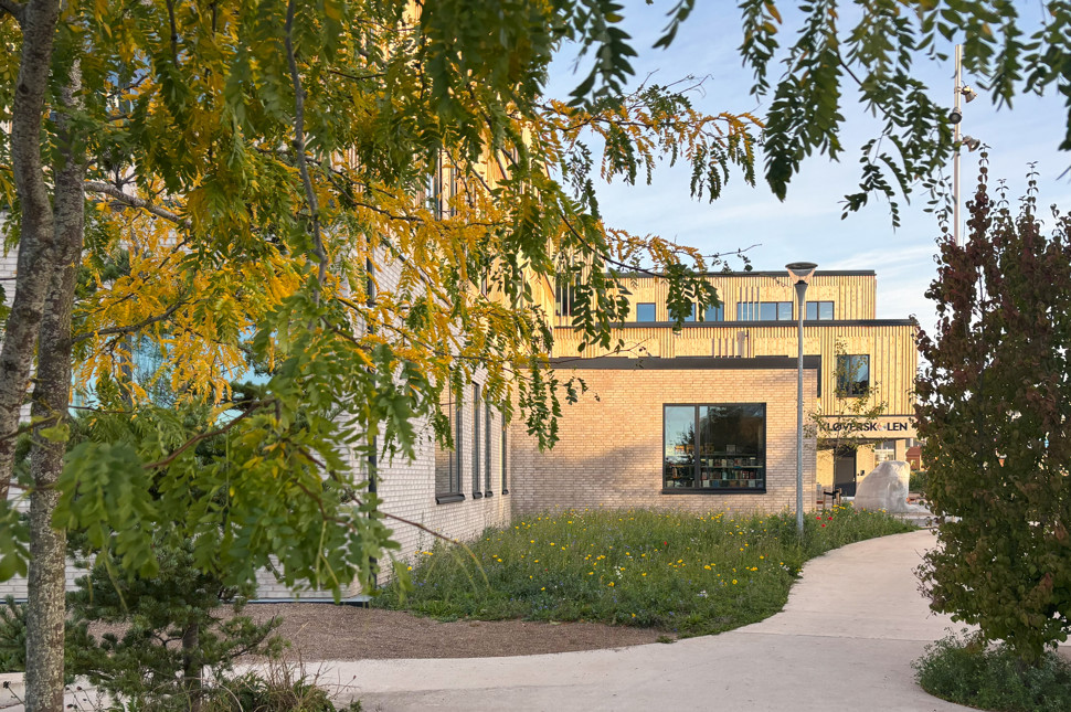 Kløverskolen indefra – Den nye skole i Gellerup